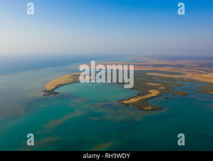 An aerial view of the Saudi Arabian coastline and the Gulf of Aqaba ...