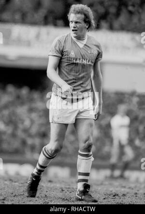 ANDY GRAY, EVERTON FC, , 1985 Stock Photo - Alamy