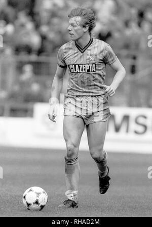 STUART PEARCE, COVENTRY CITY FC, , 1985 Stock Photo - Alamy