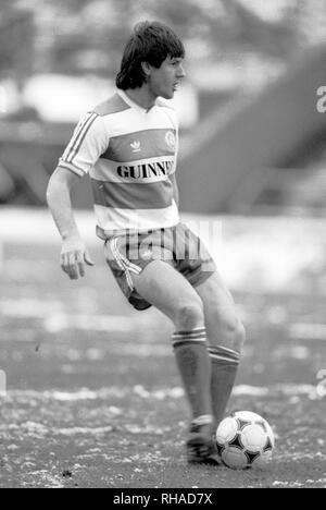 TERRY FENWICK, QUEENS PARK RANGERS FC, , 1985 Stock Photo - Alamy
