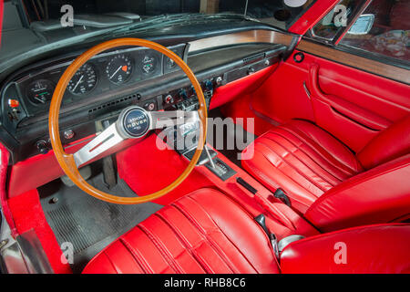 P6 Rover 3500s V8 steering wheel interior, close up of the logo on the ...