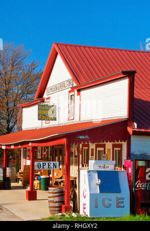 Old Mission General Store, Old Mission Peninsula, Old Mission, Michigan ...