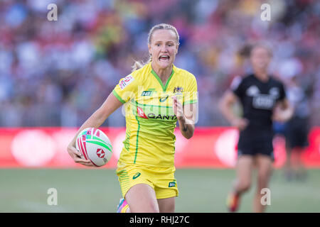 Emma Sykes of Australia scores during the Sydney 7's WomenÕs Cup ...