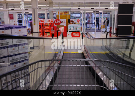 items in a shopping trolly when supermarket shopping at Morrisons ...