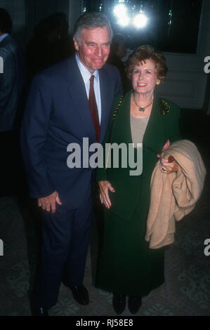 CHARLTON HESTON and his wife LYDIA CLARKE HESTON circa 1960 candid in ...