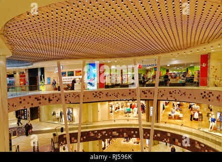 Neues Einkaufszentrum, Innenansicht von Milaneo, Stuttgart Stock Photo ...