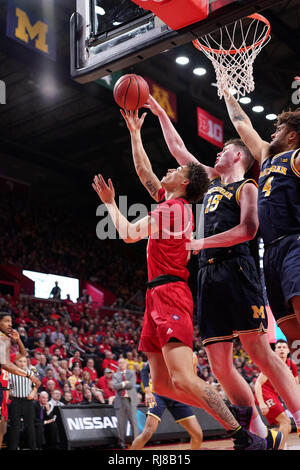 Rutgers guard Caleb McConnell (22) shoots against Maryland guard ...