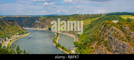 Panorama vom Loreleyblick Maria Ruh auf den Rhein mit der Rheinschleife ...