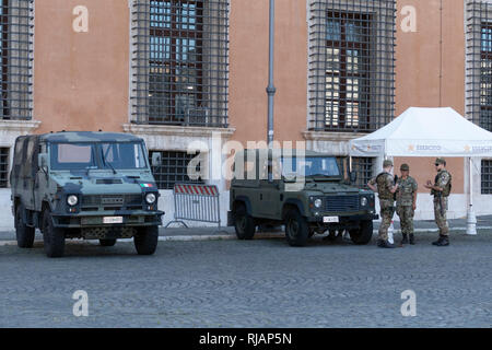 Cars soldiers of the Italian Army in the desert, Ethiopia Stock Photo ...