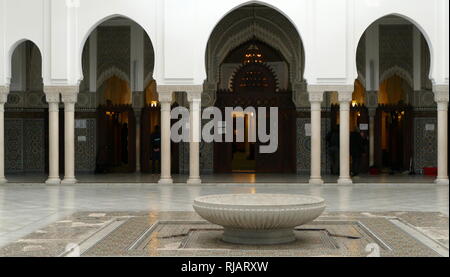 The Grande Mosquée de Paris (commonly known as The Paris Mosque or The ...