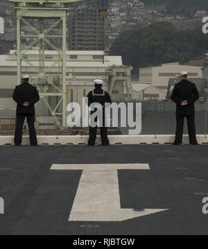 SASEBO, Japan (Jan. 14, 2018) Amphibious assault ship USS Wasp (LHD 1 ...