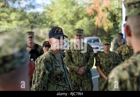 pacific missile range, PMRF, Sailors, Sea turtle Stock Photo - Alamy