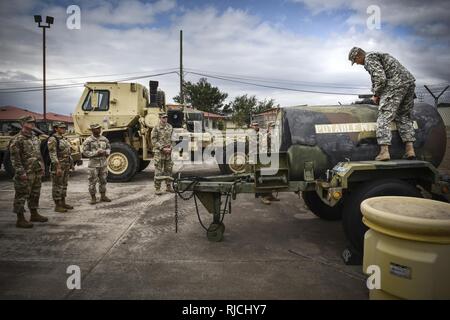 Soldiers with the U.S. Army Forces (ARFOR) and the Forcas de Defesa de ...