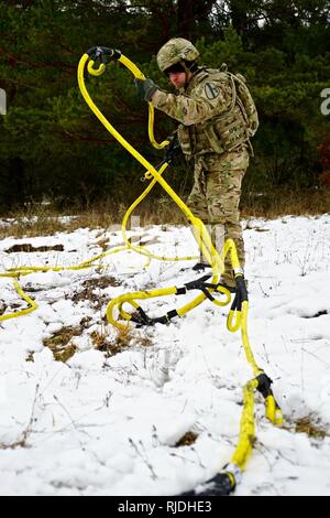 Downed Aircraft Recovery Team Soldiers from Task Force Workhorse, 603rd ...