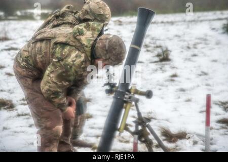 Army mortarmen assigned to Headquarters and Headquarters Company, 3rd ...