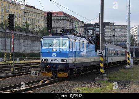 class 362 electric locomotive;prague main station;czech republic Stock Photo - Alamy