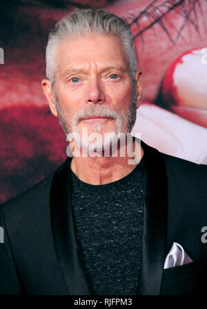 STEPHEN LANG AVATAR LOS ANGELES PREMIERE HOLLYWOOD LOS ANGELES CA USA 16 December 2009 Stock ...