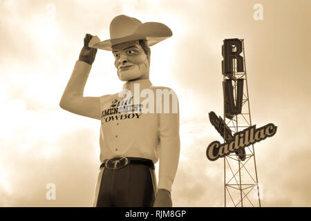 2nd Amendment Muffler Man cowboy at the RV Cadillac Ranch in Amarillo ...