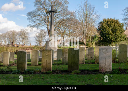 Portsdown (Christ Church) Military Cemetery, London Road, Widley ...
