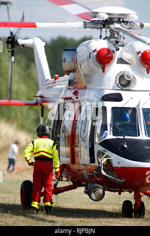 air rescue service air helicopter saving lives of people air rescue ...
