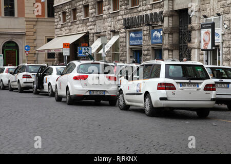 italy, rome, taxi stand in piazza di spagna Stock Photo - Alamy