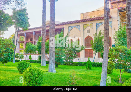 Garden complex, Chehel Sotoun Palace, Isfahan, Isfahan, Iran, Asia ...