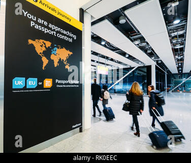 Immigration - Terminal 5 - Heathrow Airport - London Stock Photo - Alamy
