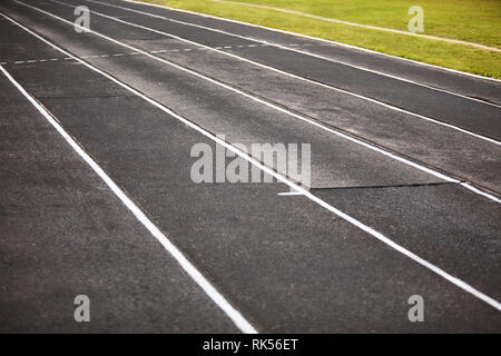 Straight running track, race track, sprint track, markings, red Stock ...