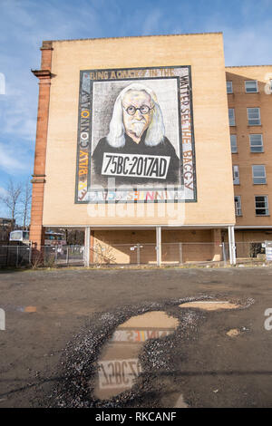 Billy Connolly Mural Artist John Byrne's portrait shows Billy Connolly ...