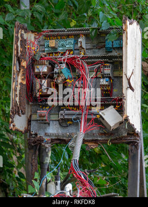 Chaotic wiring, power, chaos, power cable, safety, danger, power grid ...