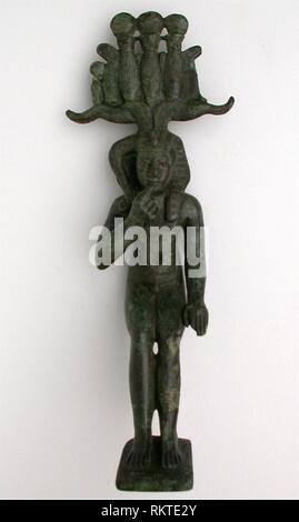 Ancient Egyptian bronze statuette of Horus as a falcon, 664-332 BC ...