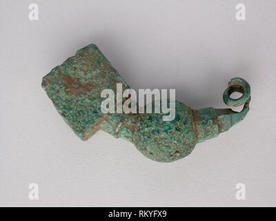 Bow Fibula, Geometric Period (800-700 BCE Stock Photo - Alamy