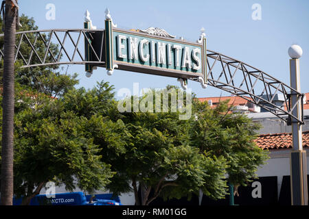Welcome sign for the city of Encinitas, California Stock Photo - Alamy