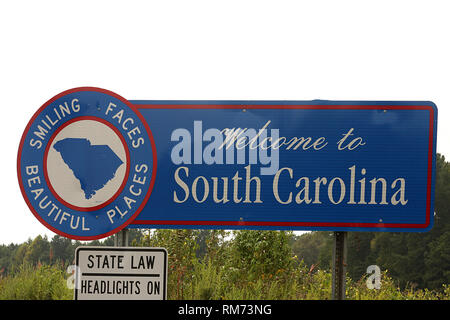 Welcome to South Carolina highway sign Stock Photo - Alamy
