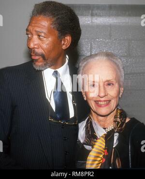 Jessica Tandy actress Morgan Freeman actor Feb 90 arriving at Heathrow ...