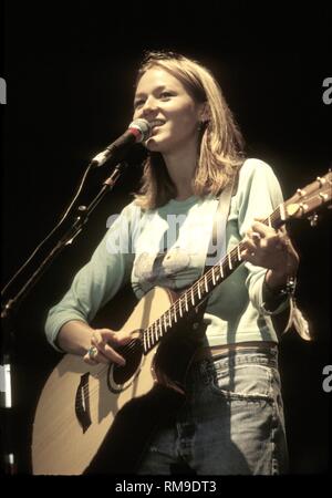 Singer, songwriter, actress, and poet, Jewel Kilcher generally known ...