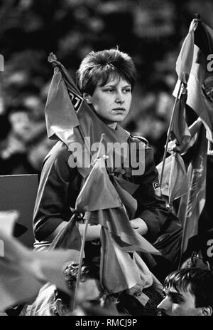The Free German Youth (FDJ) begins its Pentecost meeting in 1989 with a mass rally on the Marx ...