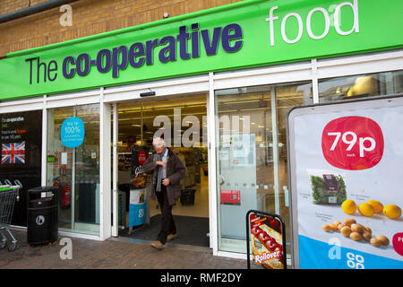 CO-OP store and car park at Wickford Essex. Lights on Stock Photo - Alamy
