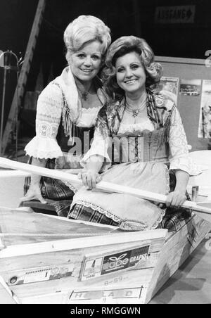 Maria and Margot Hellwig (from right) at 'Die Superhitparade der ...