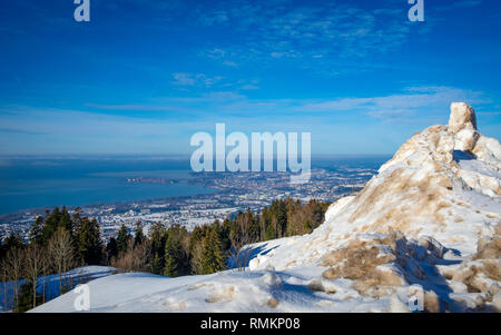 Winterlandschaft Eichenberg über dem Bodensee Stock Photo - Alamy
