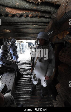 Donetsk People's Republic soldiers on the Southern frontline of ...