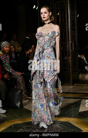 Jayne Pierson showcases it latest collection at Fashion Scout LFW AW19 ...