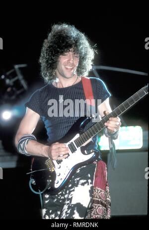 Singer Chris Barron of the rock band The Spin Doctors is shown ...