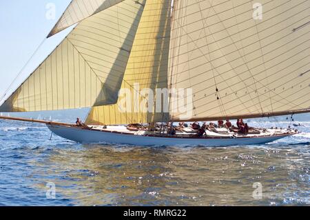 Tuiga 15 metre class classic yacht Stock Photo - Alamy