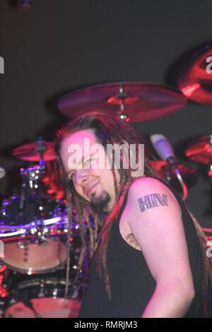 Musician Jonathan Davis of the band 'Korn' arrives at the 2008 MTV ...