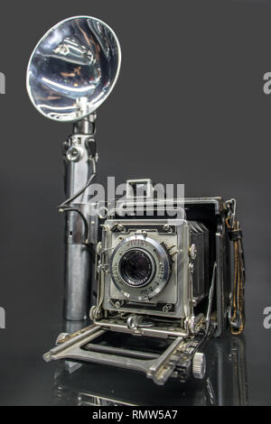 Old vintage professional sheet film cameras - Linhof and Zeiss Ikon ...