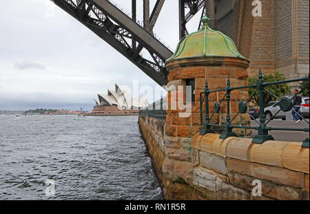 Design and innovation, the Sydney Opera House, Monumental Steps, Sails ...