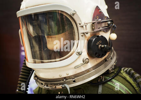 Vintage astronaut helmet Stock Photo - Alamy