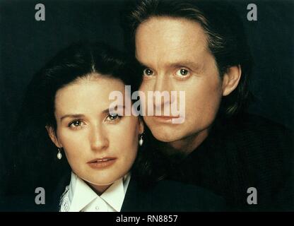 Demi Moore, Michael Douglas / Disclosure 1994 directed by Barry ...