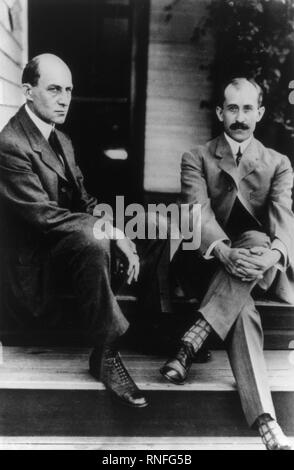 Orville and Wilbur Wright, 1909 Stock Photo - Alamy